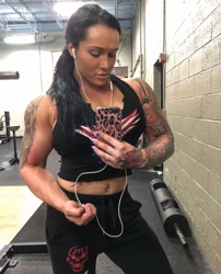 Pictures of Maria Manic