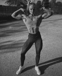 Pictures of Bri Marshall