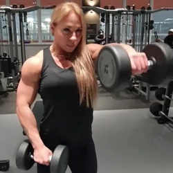 Larisa Savelyeva (laura_strix_)