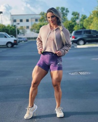 Pictures of Isa Pereira