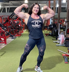 Pictures of Helle Trevino