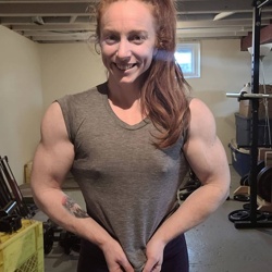 Amber (fit_little_redhead)