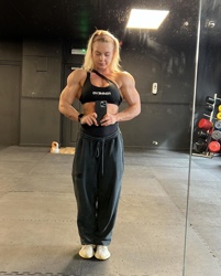 Pictures of Erin Thomson