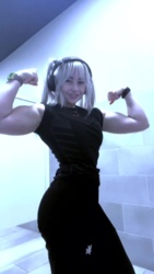 Nathalia Neal (6Nattynat9)