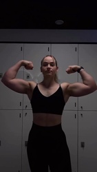 Pictures of Lea De Fries