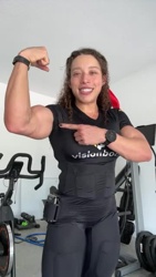 Pictures of Carolyne Marquez (carolynefit_)