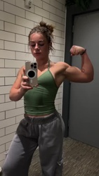 Rachel Lochhead (@rachzrepz)