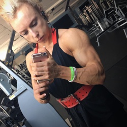 Pictures of Hanna Hallman